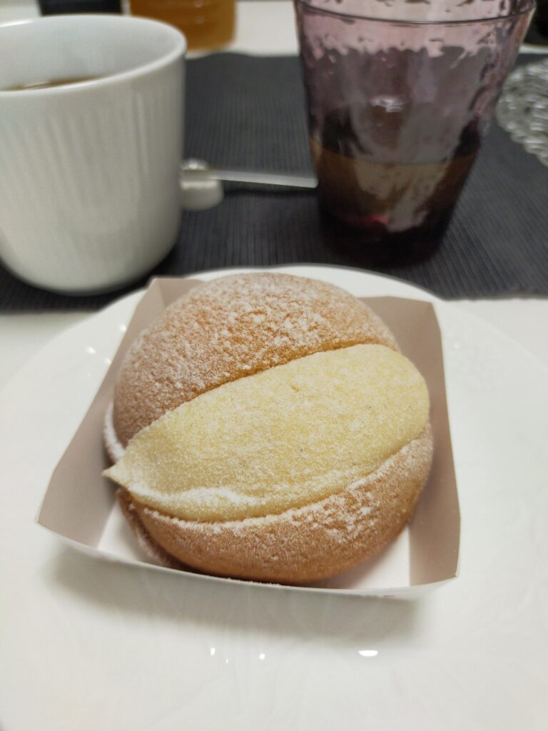 【池袋エシレ】絶品 ボンブ・エシレの値段 購入場所 消費期限 売り切れ時間 持ち歩き時間をお伝えします。 | Sweets＆powerご褒美スイーツ